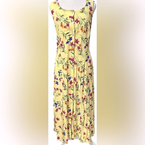 bedford fair | Dresses | Bedford Fair Yellow Floral Sleeveless Button ...